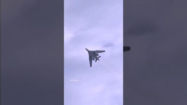 ТУ - 160 Проход на максимальной стреловидности крыла