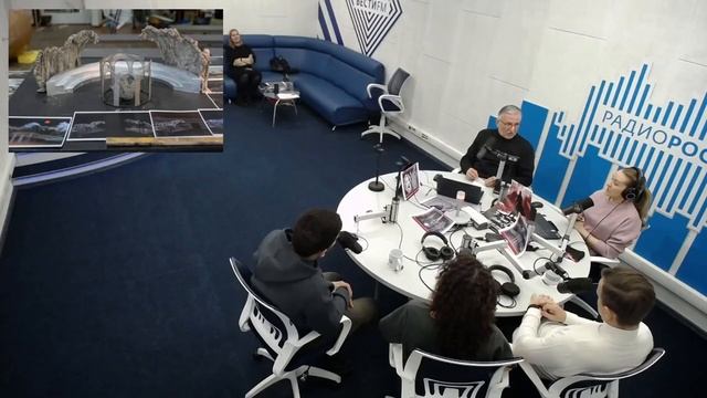 Кирилл Бедарёв, Дарья Бочарова и Василий Заржецкий в эфире программы «Пять вечеров»