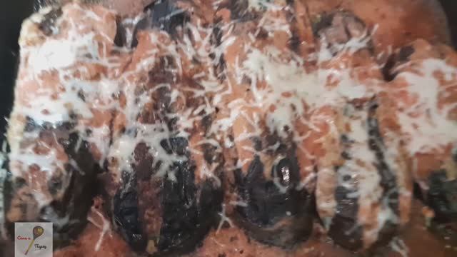 Фаршированные баклажаны в духовке с чесноком и помидорами!