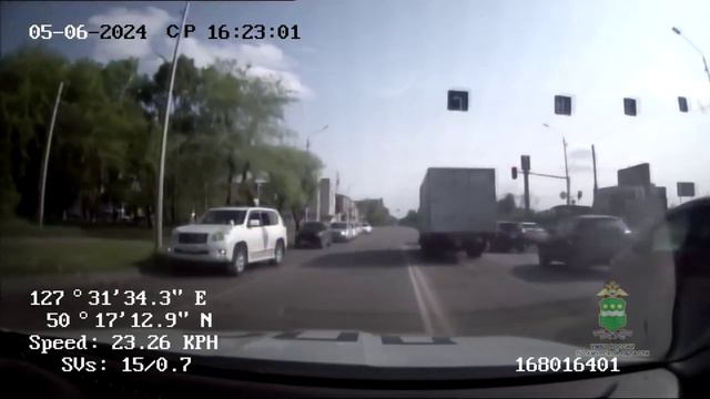 Госавтоинспектор обеспечил сопровождение авто благовещенца, спешившего доставить в больницу ребенка