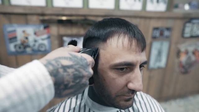 АСМР Барбершоп