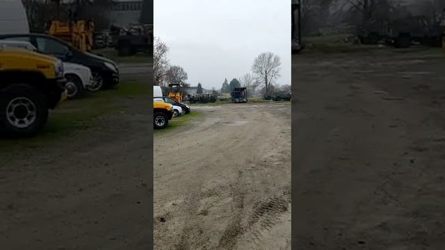 Украинец показал состояние техники, поставляемой в качестве помощи ВСУ