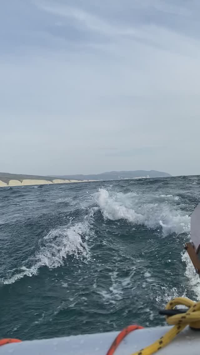 СК-21, 10 узлов, вид с кормы