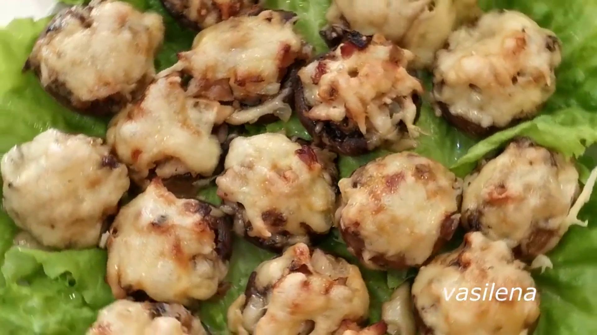 Шикарная закуска . Фаршированные шампиньоны в духовке
