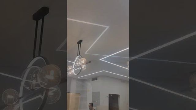 Проект нашего дилера! Монтаж натяжного потолка с теневым примыканием и освещения.