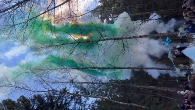 Цветной дым комбо веер и вертикально