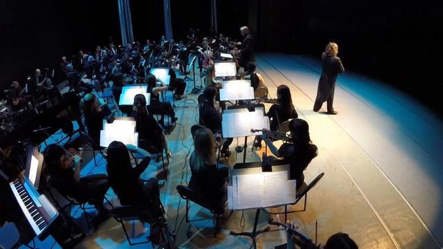 Скрипач-виртуоз Вардан Маркос и красноярский симфонический оркестром под управлением А.П.Чепурного