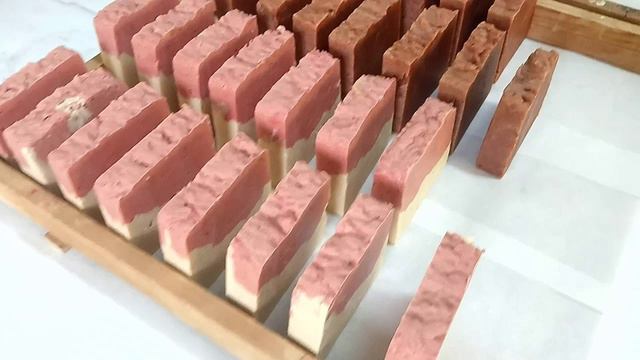 Натуральное мыло с шёлком от ТМ ДУШКА-ОТДУШКА