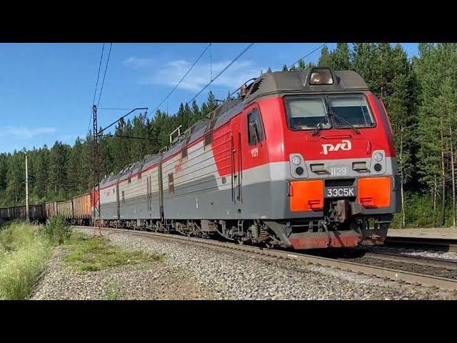3ЭС5К-1129 с грузовым поездом и толкачом в хвосте