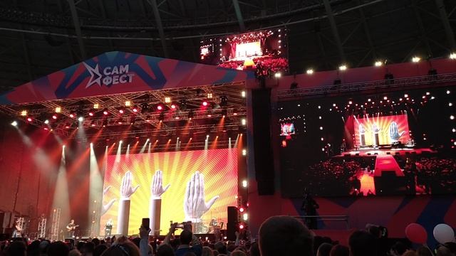 Вячеслав Бутусов ("Скованные одной цепью")