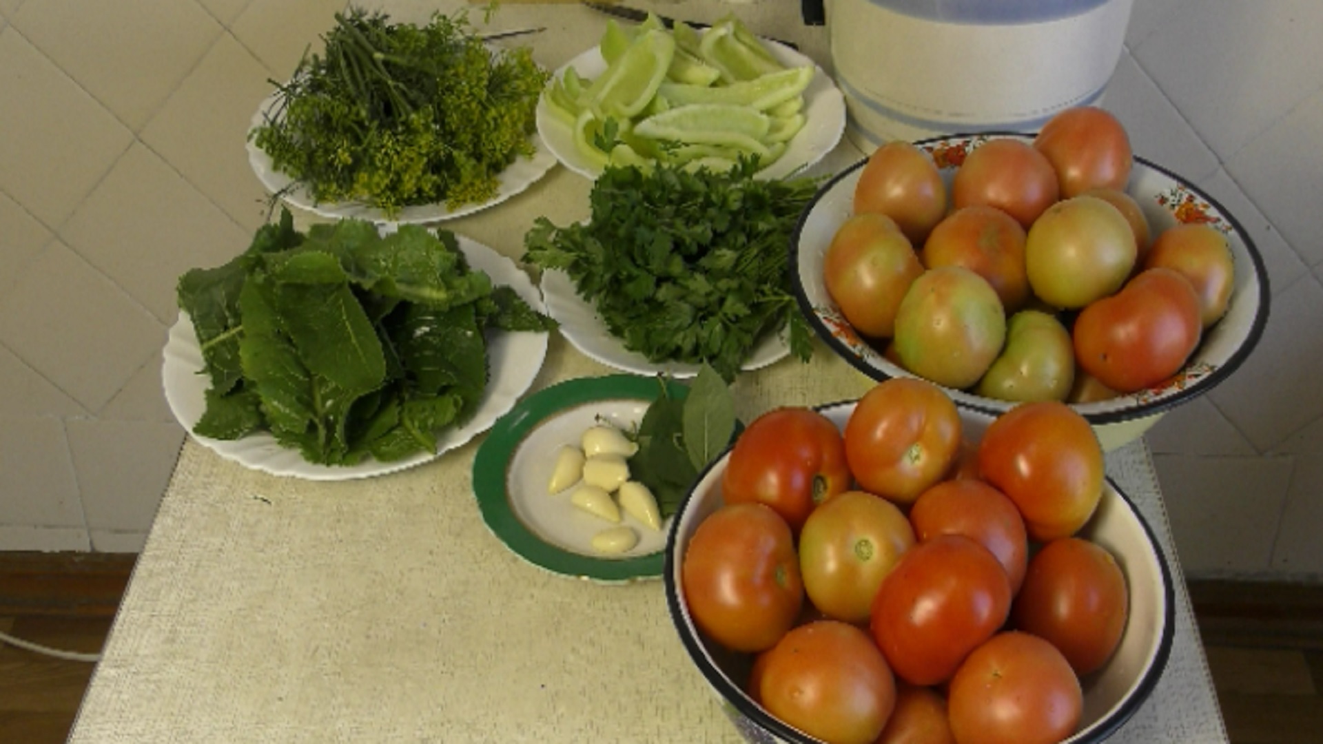 Как посолить помидоры холодным способом