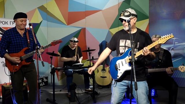 Музыкальная квартира. Группа "ВИ_НО"