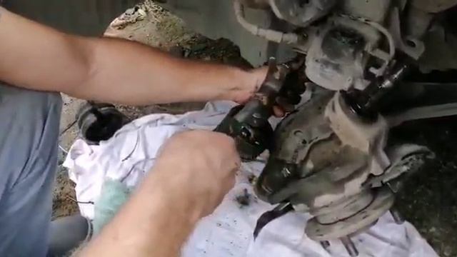 Замен наружнего шруса, гранаты на ниссан блюберд 1998 года