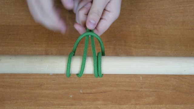 схватывающий петлёй