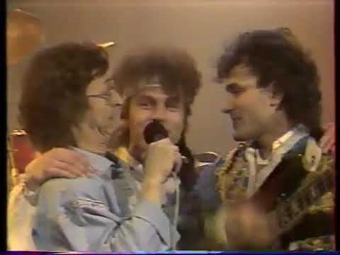 ВАЛЕРИЙ ЯРУШИН и гр. "ИВАНЫЧ"' - 'МАРЫСЯ' (вариации на тему украинской народной песни)