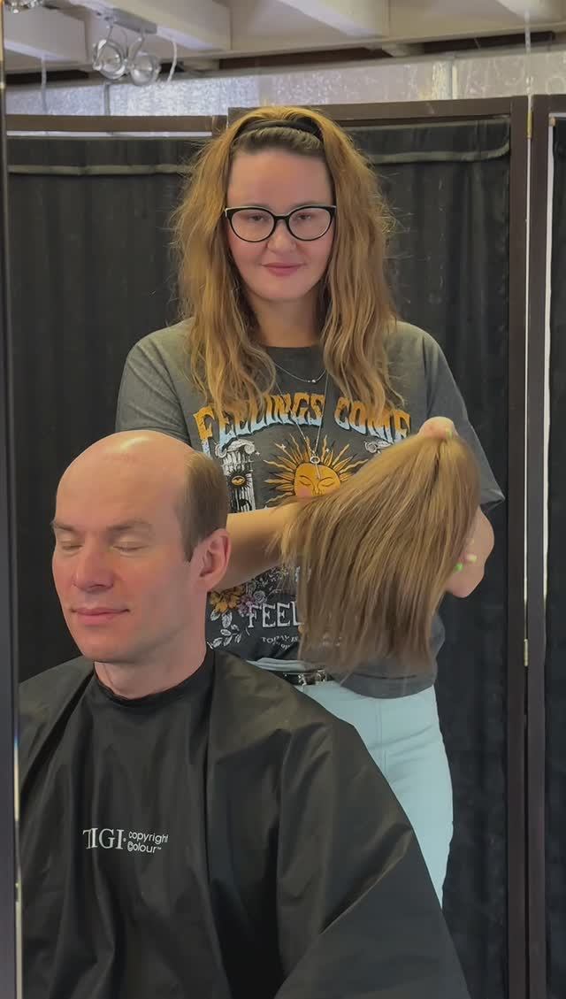 Мужская накладка из волос. Мужская алопеция. Мужское облысение #shorts