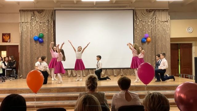 8 марта 2022. Поздравление от третьих классов