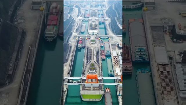 Гидротехнические сооружения - Панамский канал