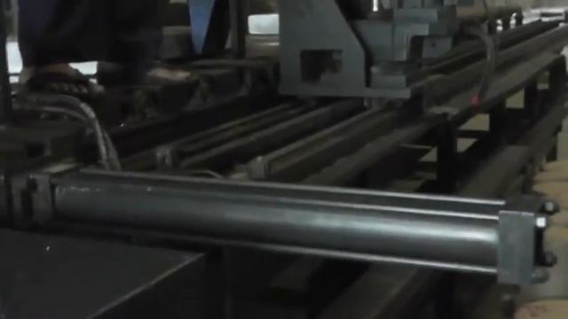 Автоматический Вертикальный станок 2