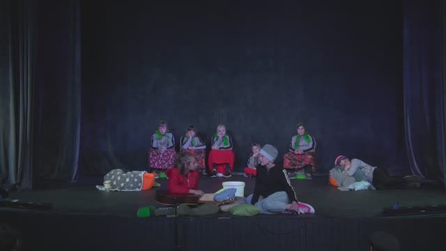 "Вадик поет свою музыку", драма — главная роль - девочка Света.  2022 г.