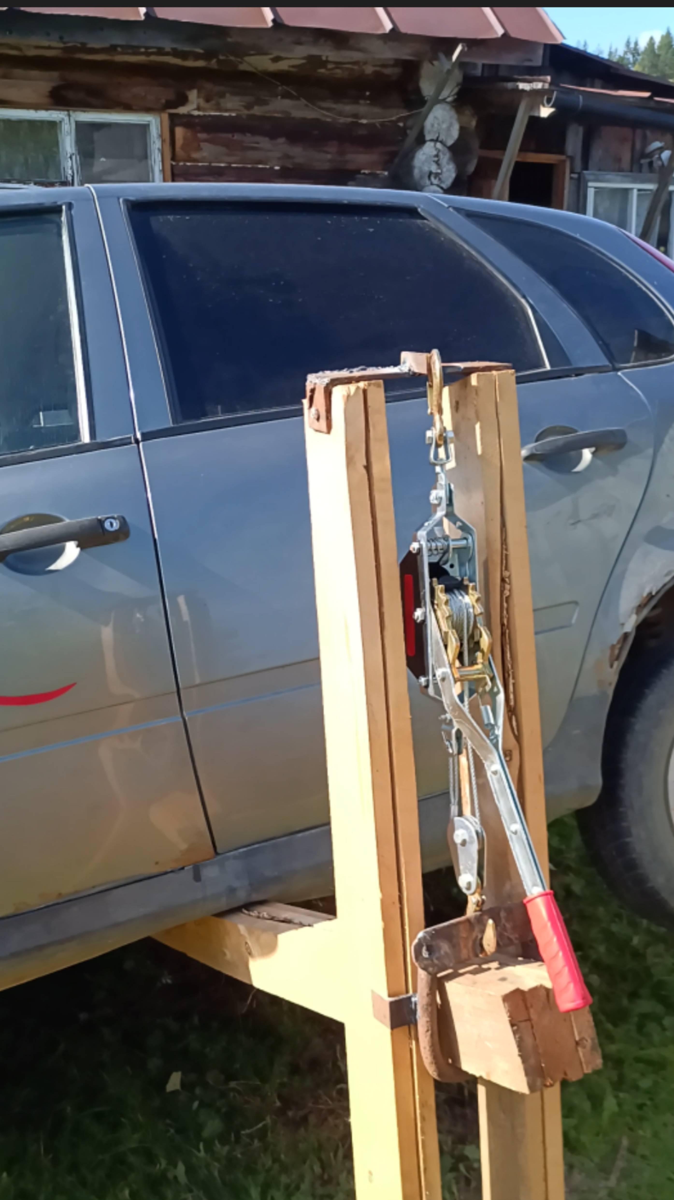 Опрокидыватель авто из дерева