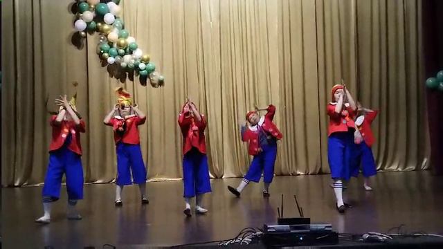 Шуточный танец Буратинки, ДШИ с Кызыл-Мажалык, мл возр категория,  рук Ооржак Любовь Седип-оолвна