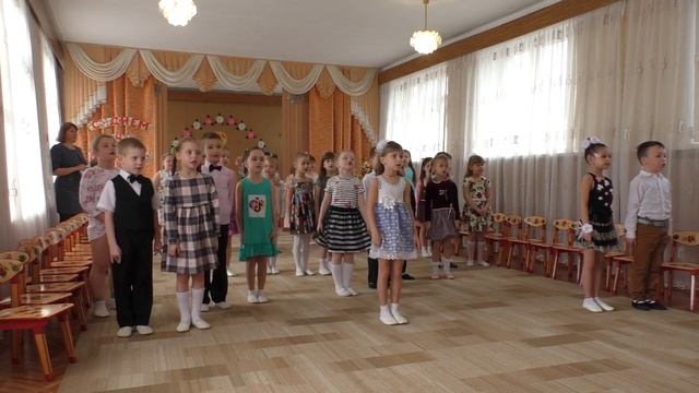 8 Марта в группе УЛЫБКА поздравление для бабушек.mp4