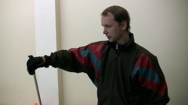 Учимся держать лыжные палки