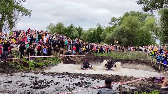Кубок России по квадроциклам в грязи.