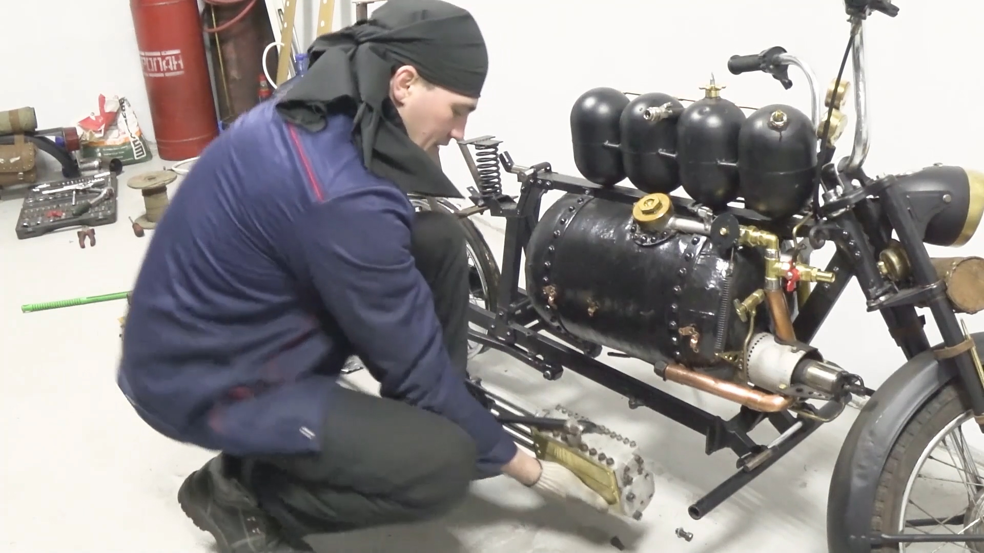 Паровой мотоцикл 11 серия