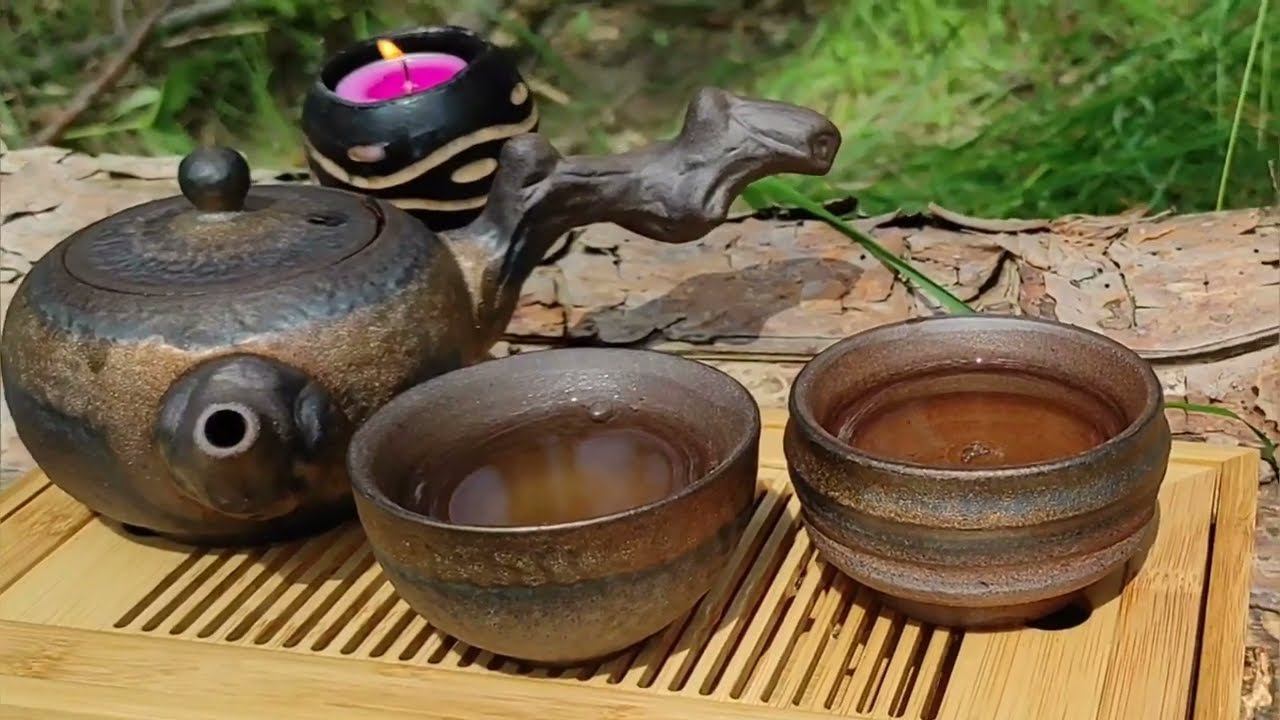 С Международным Днём Чая! Чаепитие в сосновом лесу.