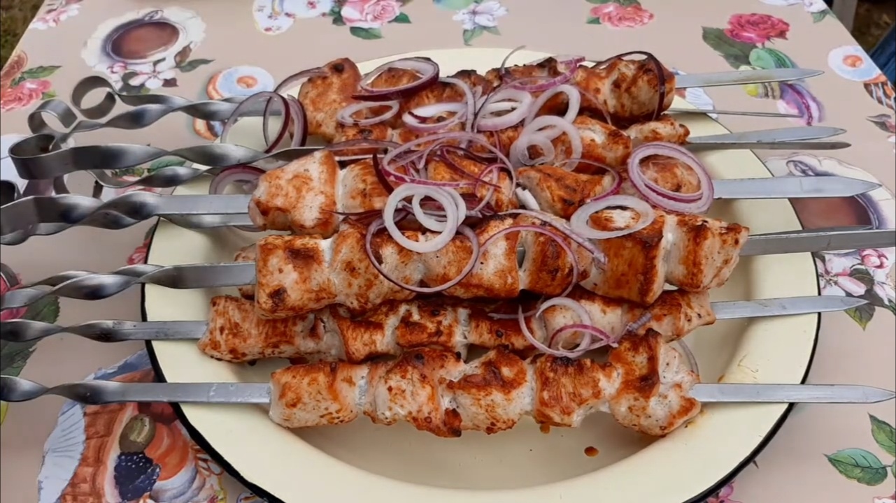 мясо ИНДЕЙКИ на углях❗.mp4