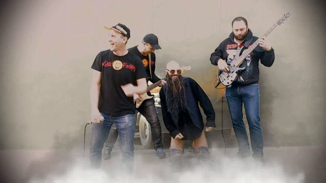 KVAZI FASHION -Карлик-ассенизатор