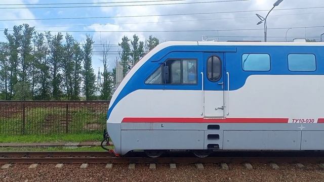 Малая Октябрьская железная дорога , станция Царскосельская.mp4