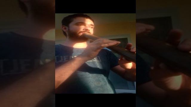 красивая мелодия на толстой флейте Сякухати в тональности До