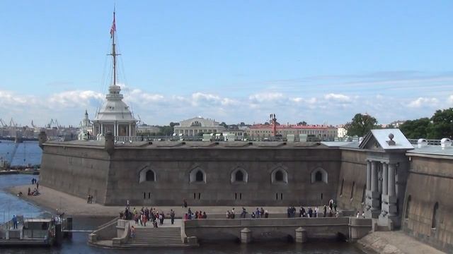 ПРОГУЛКИ ПО ЦЕНТРУ САНКТ-ПЕТЕРБУРГА