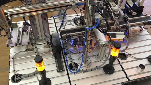 MECHATRONICS TASK | STATION №1