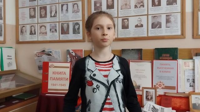 Римма Казакова На фотографии в газете.mp4