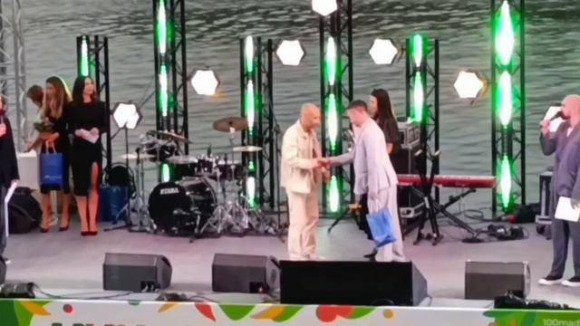 Получение Кубка креативных бизнес-проектов.mp4