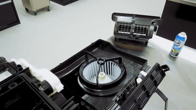 BG Frigi Clean 709.  Советы по использованию очистителя испарителя системы кондиционирования.mp4