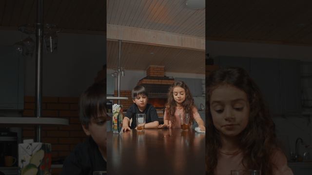 Не пейте свежевыжатый сок 😱 #смех #юмор #друг #топ #шутка #прикол #смешное видео #сок #лайфхак