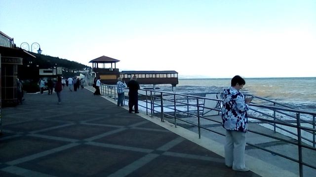 Алушта. Профессорский уголок. Шторм бушует. 24.05.24