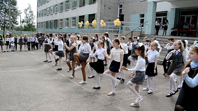 Детский флешмоб в школе ~ шоу на школьный выпускной