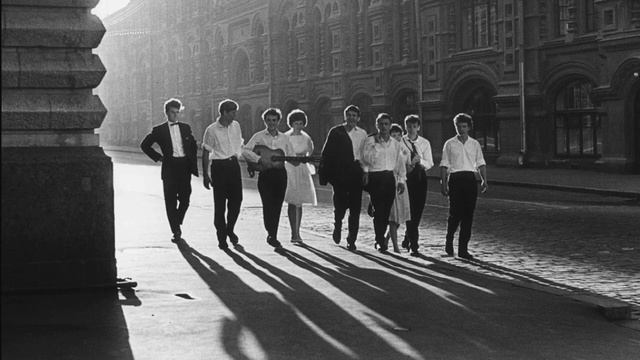 Урок 2.2. Контрасты яркости, цвета и движения