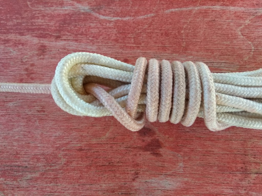 Маркировочный узел для хранения и транспортировки веревки