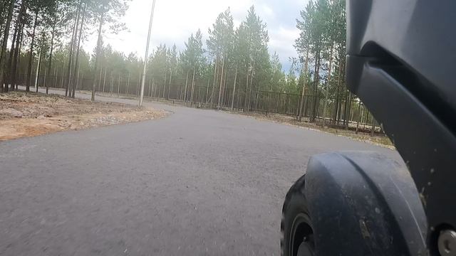 KUGOO G1 Pro на самике по лыжной трассе
Добавьте описание