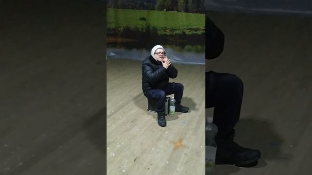 Молодой шаман на привале