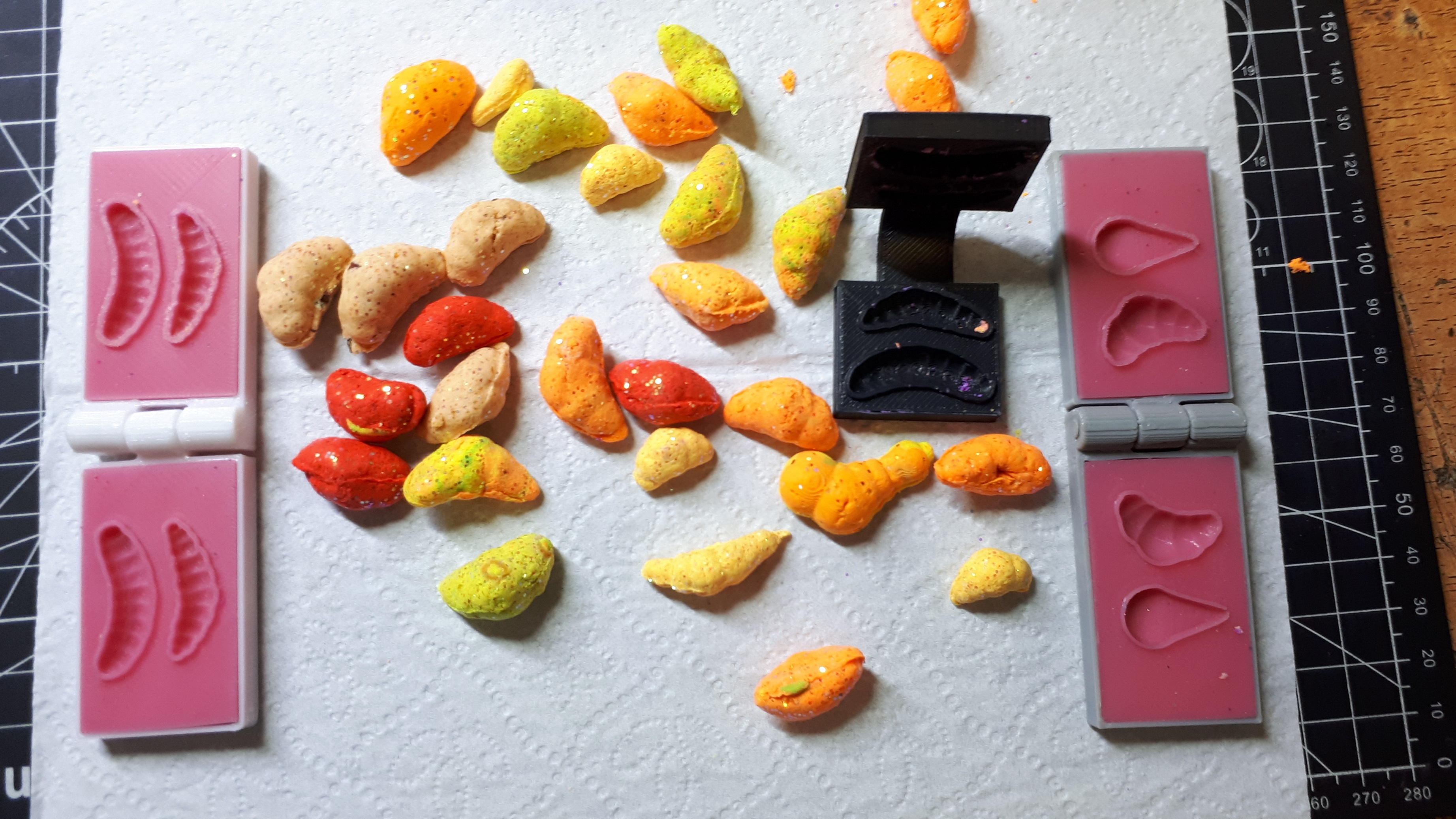 Форелевая паста-операция "Чистые руки" или, что форели хорошо-то рыбаку потом отмывать.