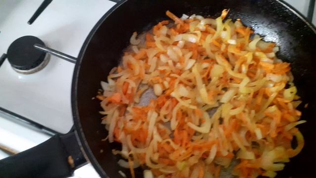 Горбуша на луково-морковной падушке