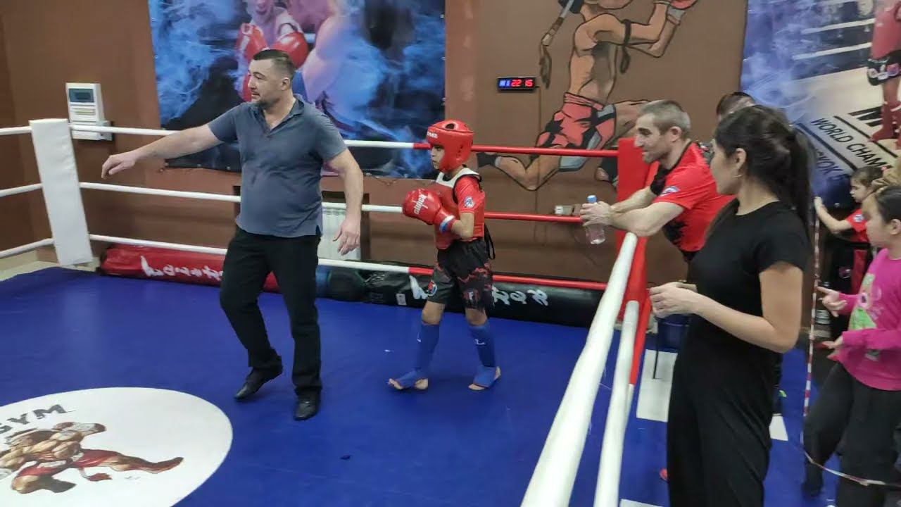 Абдукаримов Шохнур "PS" (кр.) vs Махмадшарифов Парвиз "Молодежный" (син.)